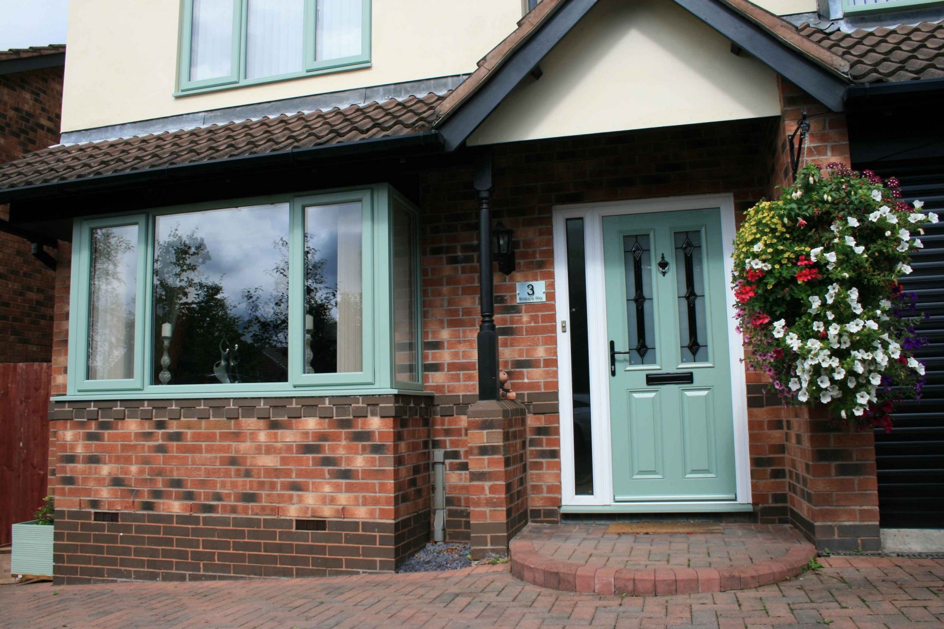 Mr & Mrs Lee, Cannock - Advance70